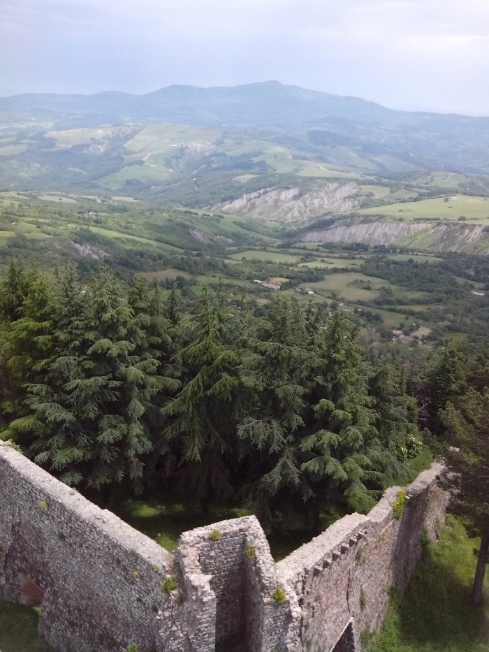 La Fortezza di Radicofani e la Signoria di Ghino di Tacco | THEBINUTREK ...
